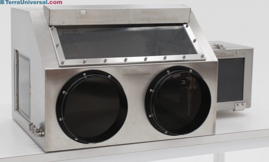 Smart Nitrogen-Purged Glovebox
