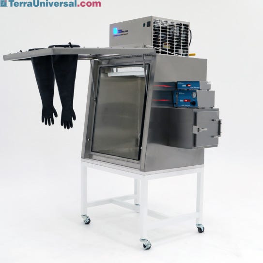 Refrigerated Glove Box with Insulation