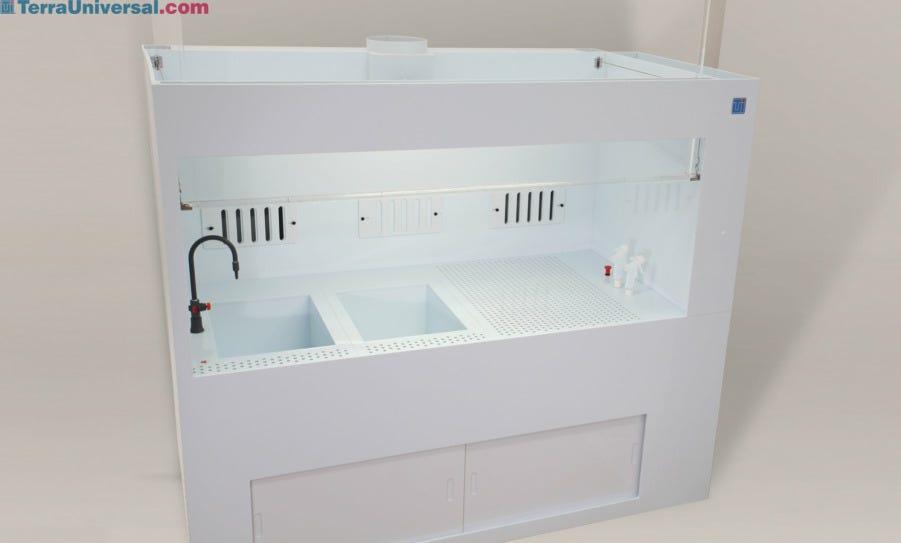 Wet Processing Stations and Cleaning Benches