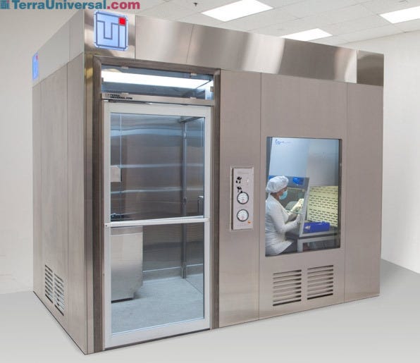 USP Compounding Pharmacy Cleanroom