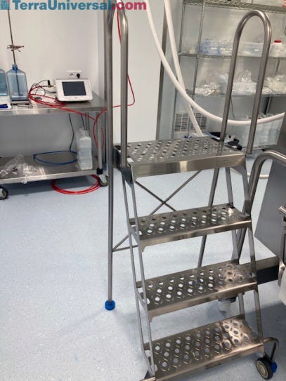 Heavy-Duty Stainless Steel Cleanroom Folding Step Ladder