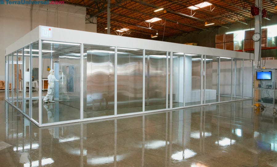 USP Compounding Pharmacy Cleanroom