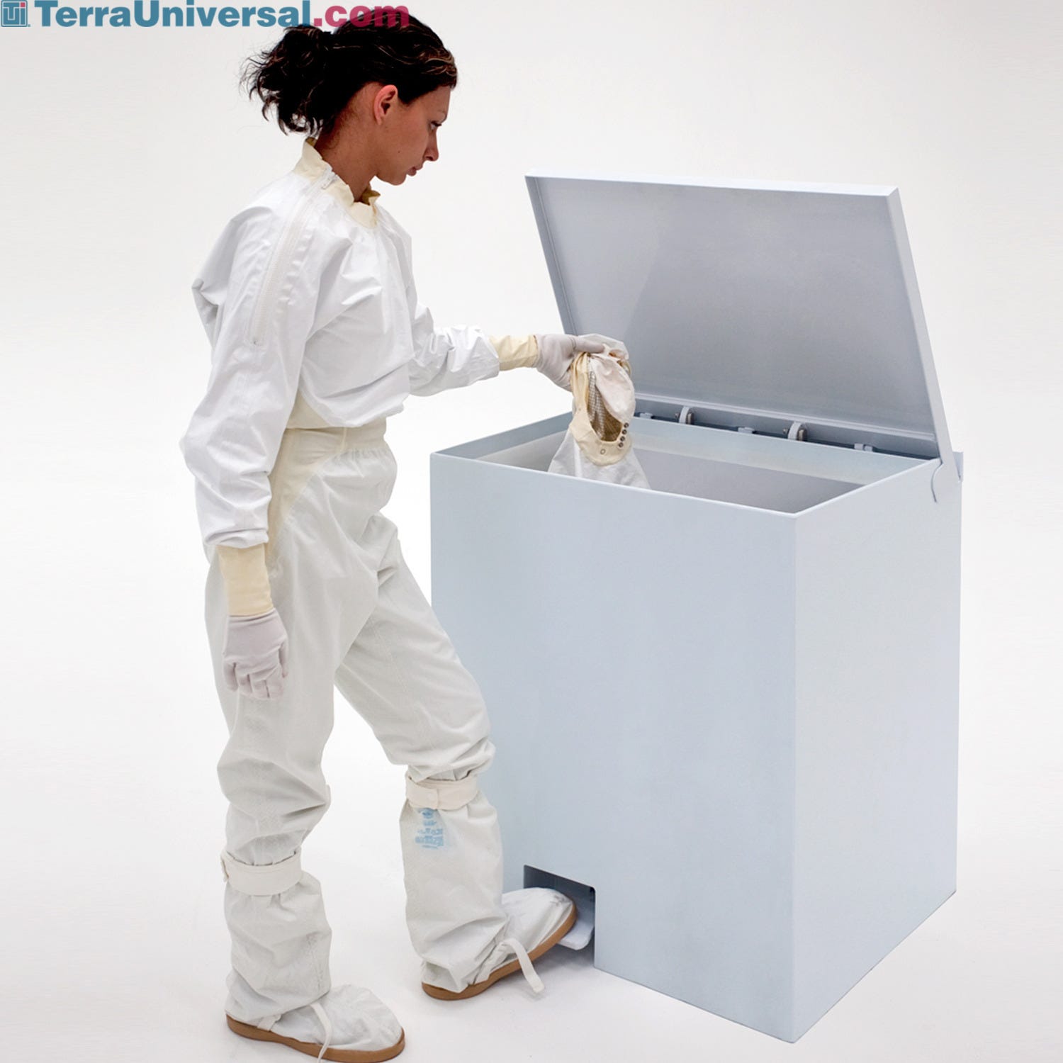Cleanroom Garment Hampers | Terra Universal