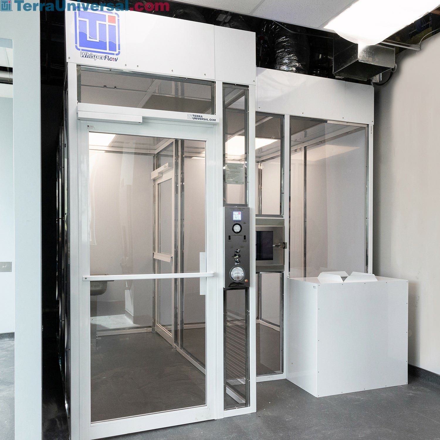 USP Compounding Pharmacy Cleanroom