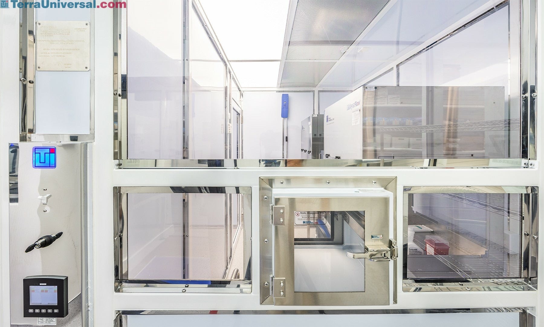 USP Compounding Pharmacy Cleanroom