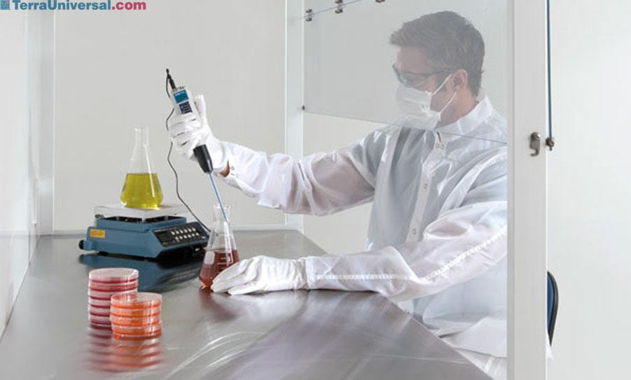 Smart® Freestanding Vertical Laminar Flow Stations | Terra Universal