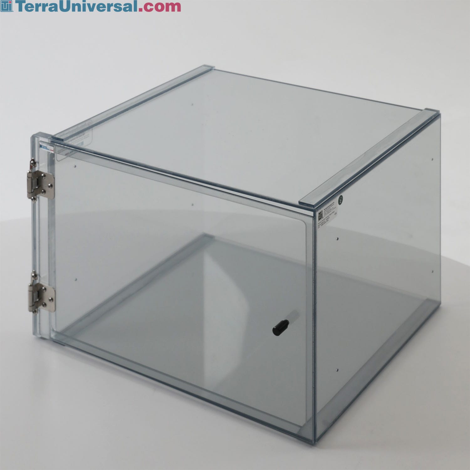 Contamination-Free Plastic Storage Cabinets
