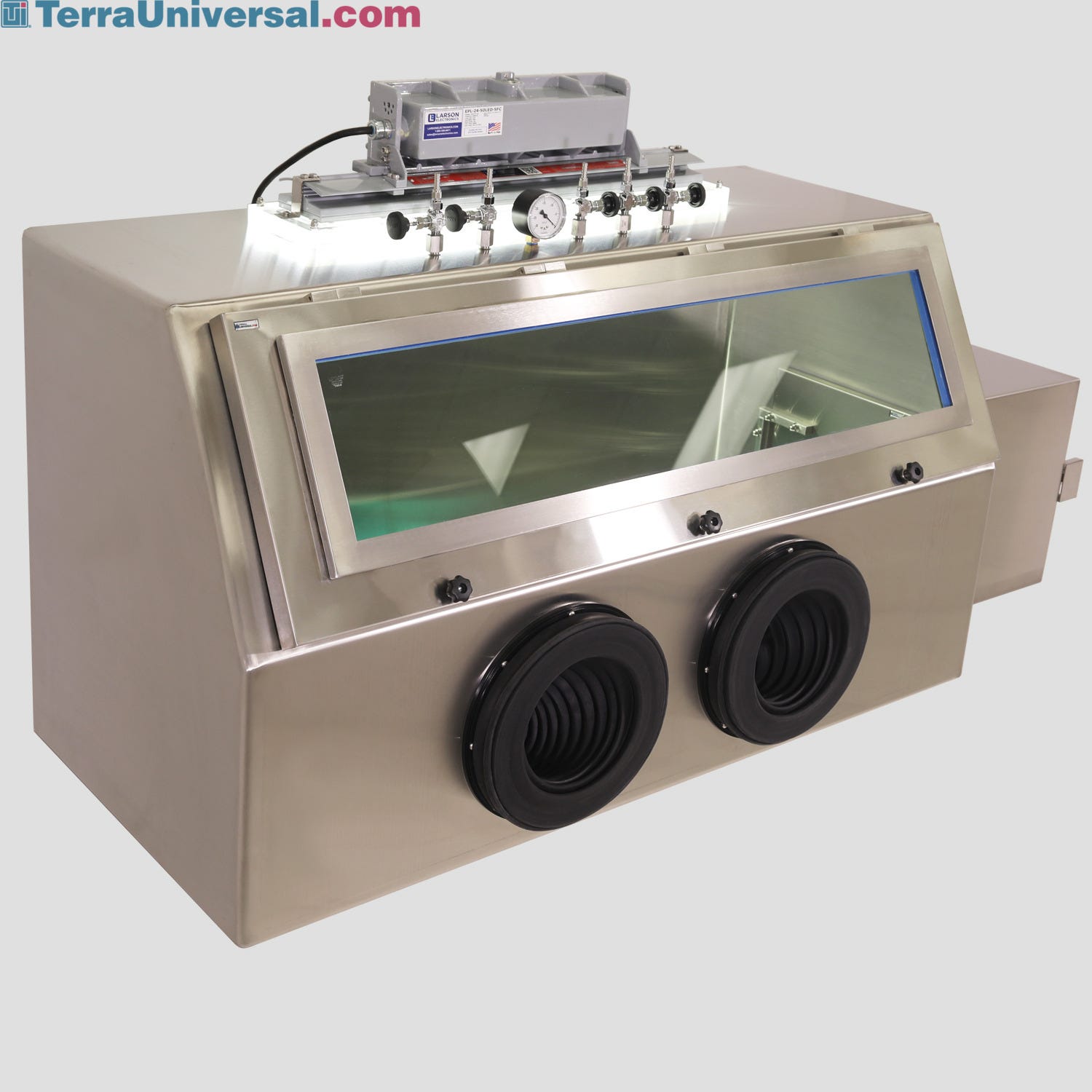 Glove Boxes & Isolators