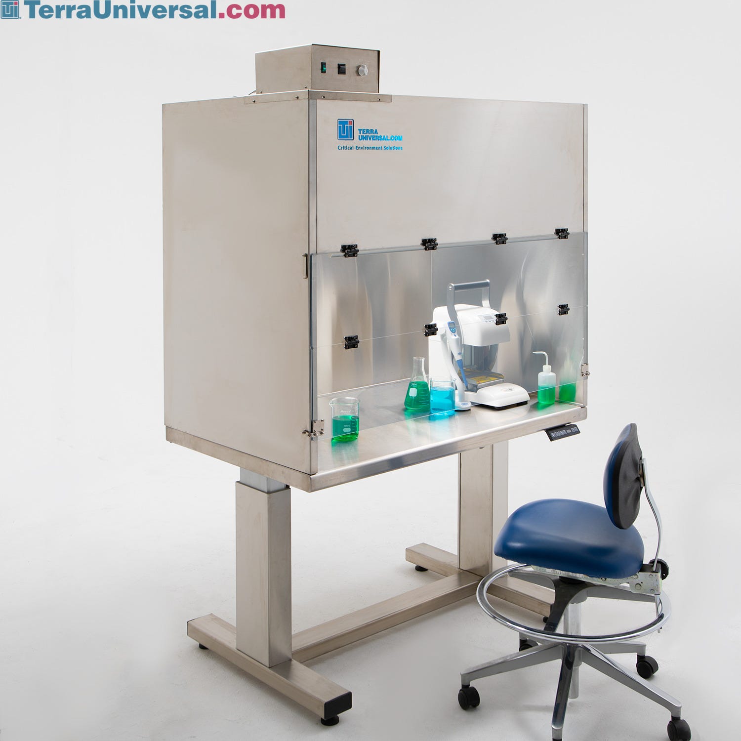 BioSafe Universal PCR Hoods