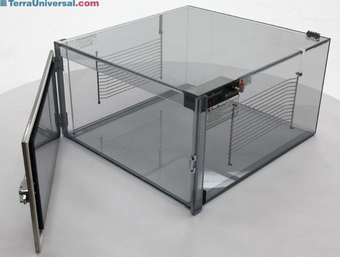 Smart® Desiccator Cabinets