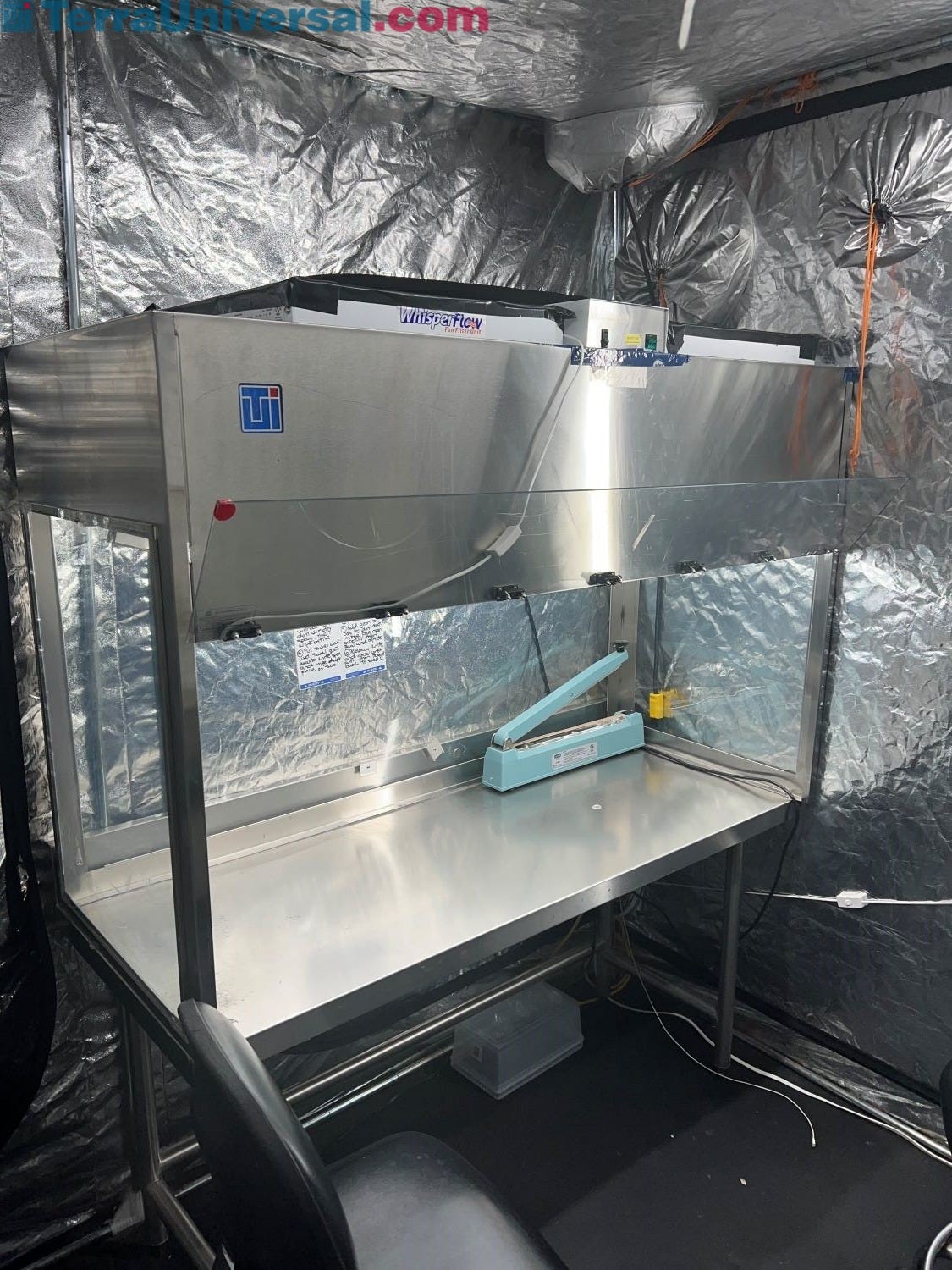 Universal™ Benchtop Ductless Exhaust Hoods