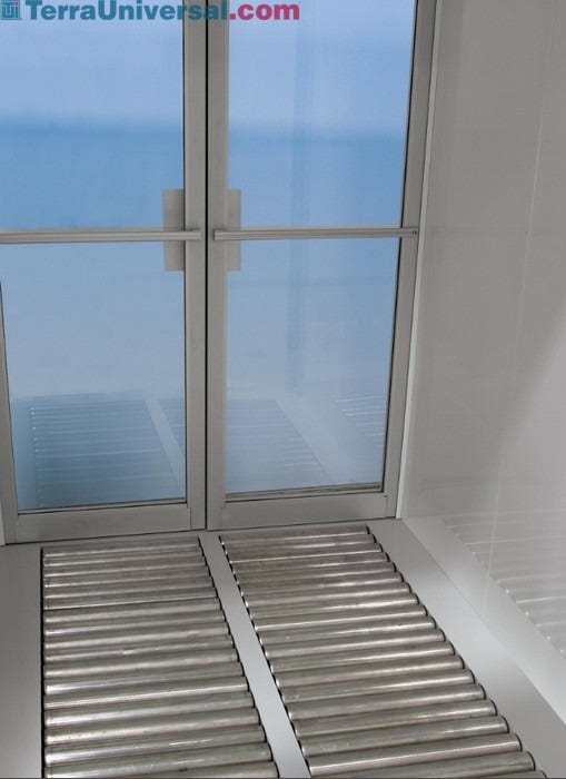 Specialty Pass-Through Chambers