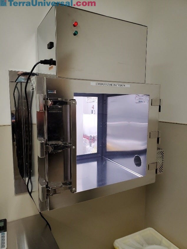 HEPA Filtered Cleanroom Pass-Throughs