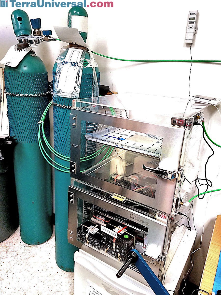 Smart® Desiccator Cabinets