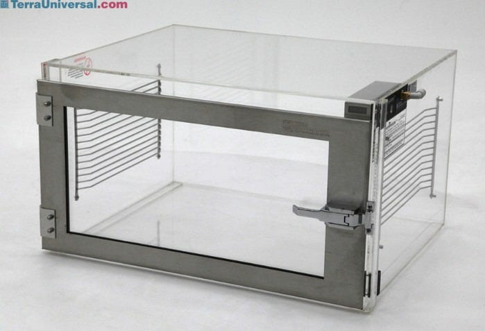 Smart® Desiccator Cabinets