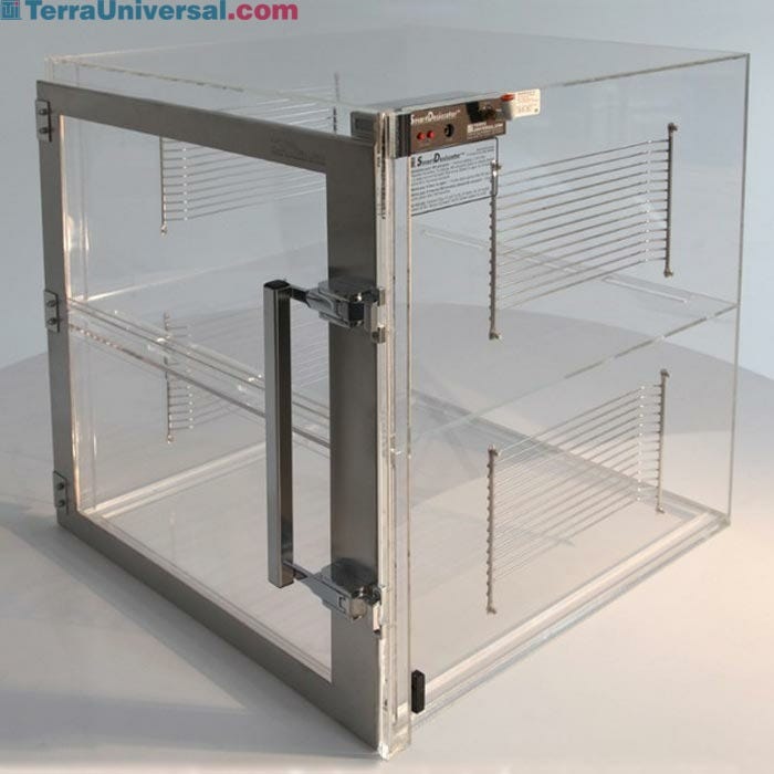 Smart® Desiccator Cabinets