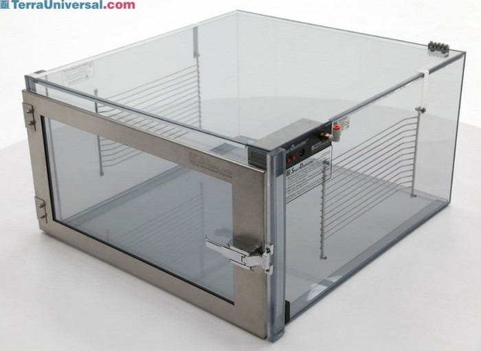 Smart® Desiccator Cabinets