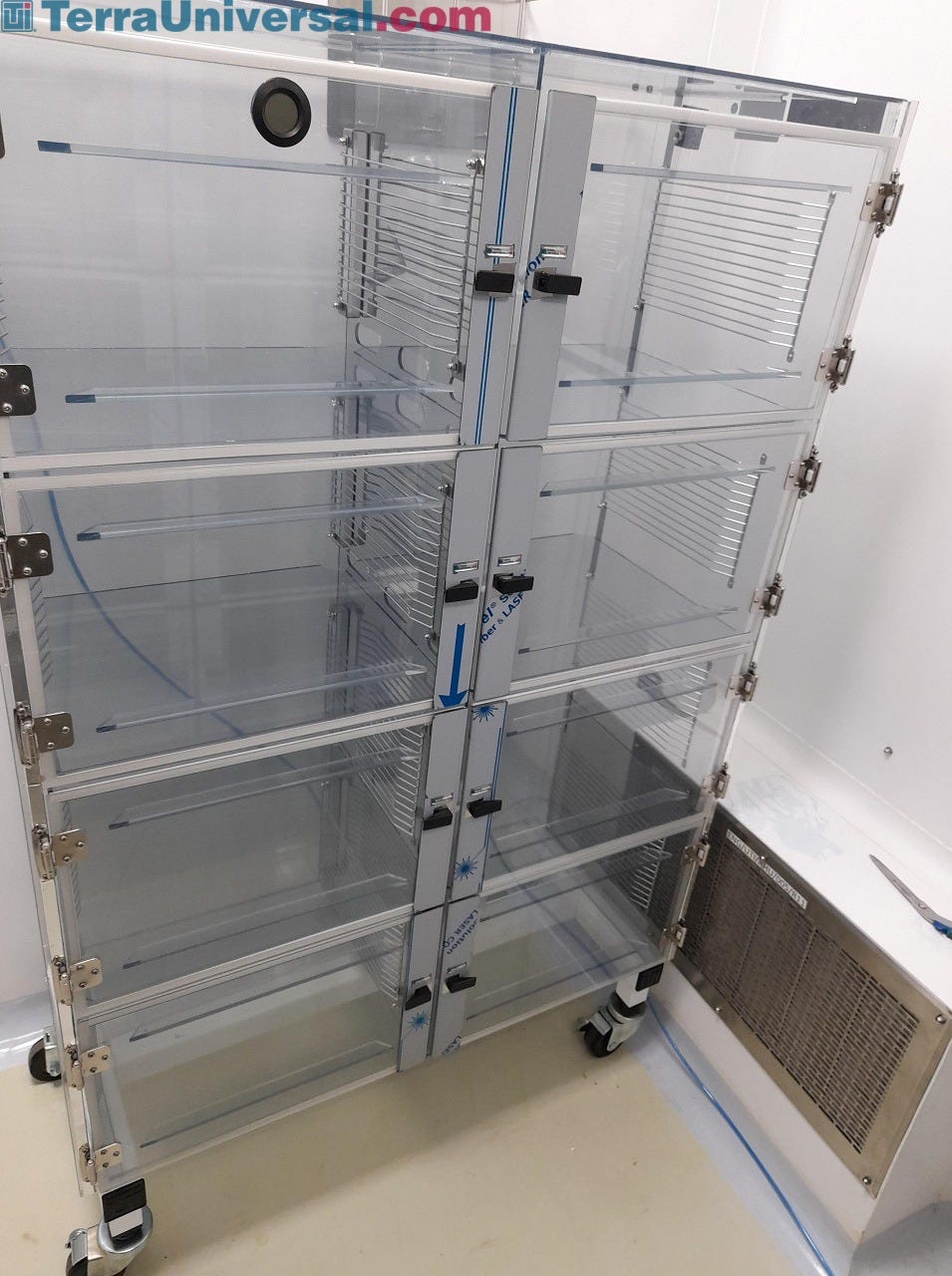 ValuLine ES Plastic Desiccator Cabinets