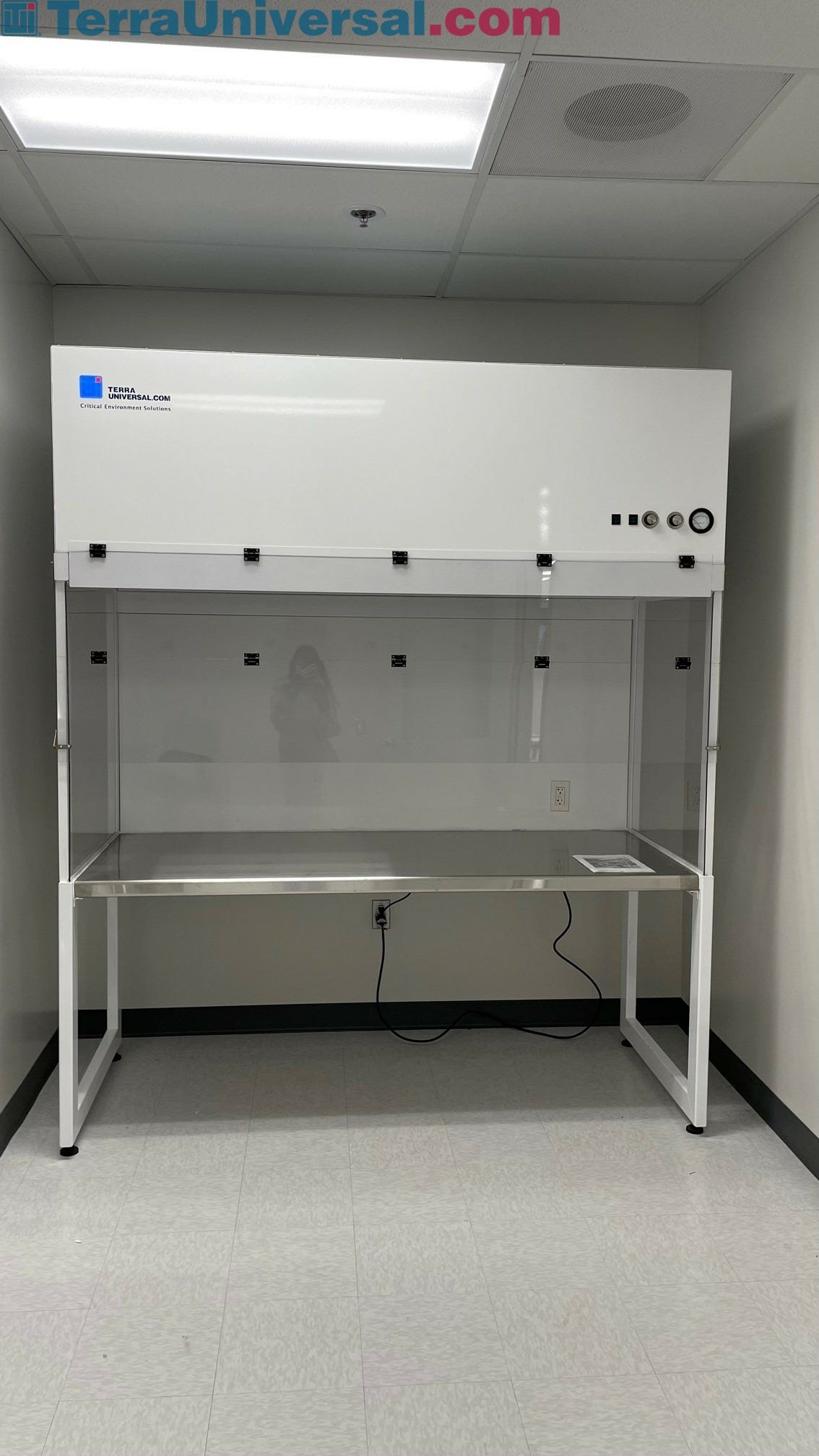 Smart® Vertical Laminar Flow Hoods