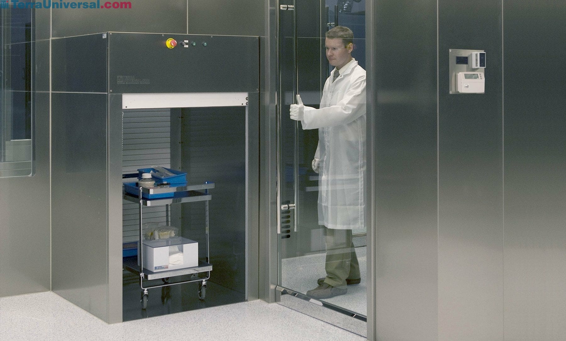 USP 797 BioSafe Compounding Clean Room