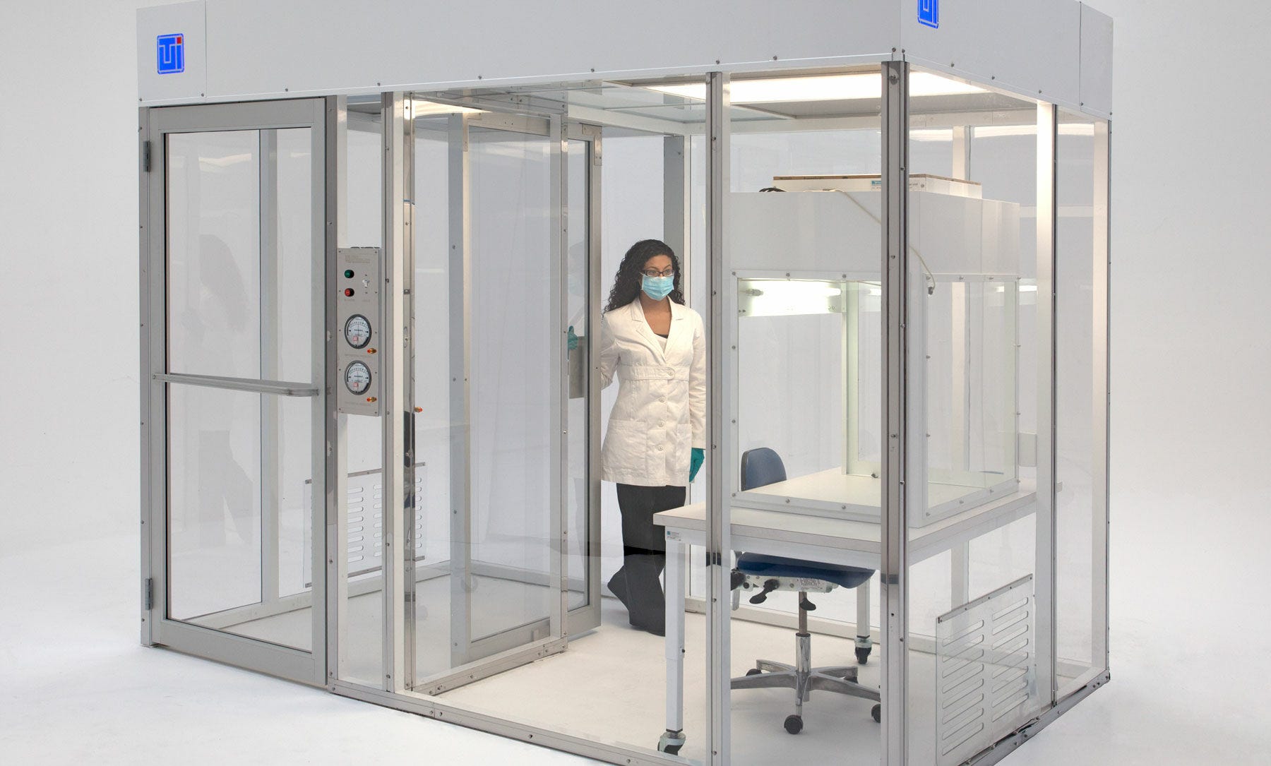 Compounding Cleanroom, CUSTOM, Class C Panels 2900-34