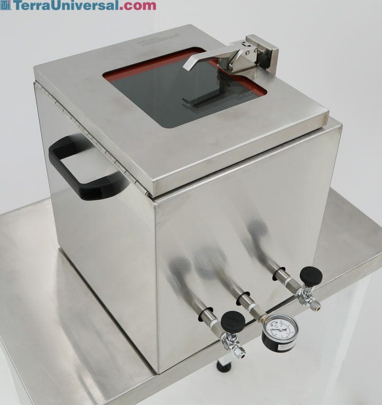 Stainless Steel Vacuum Chambers | Terra Universal