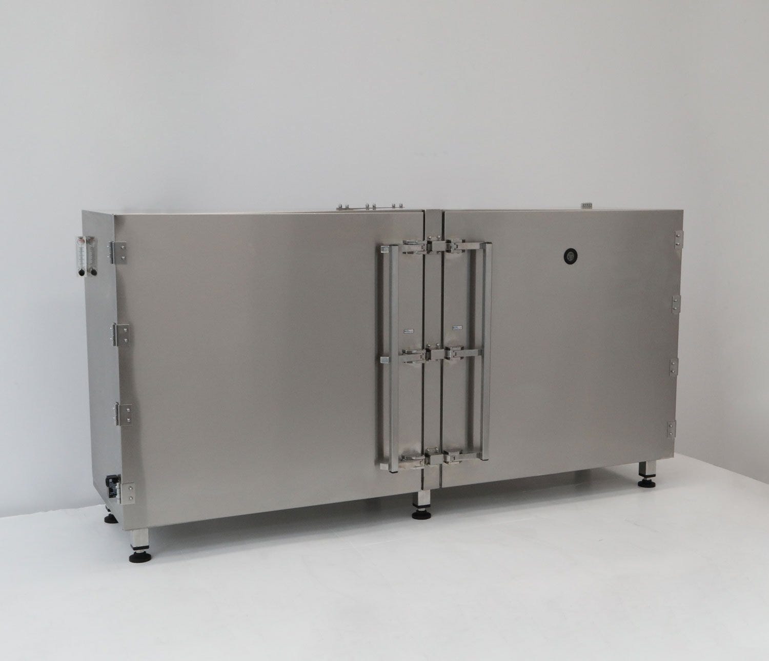 Dry Bulk Storage Desiccator Cabinet | Terra Universal